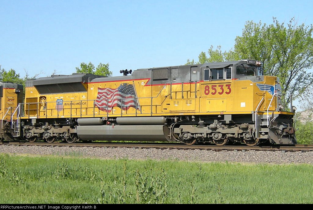 UP 8533